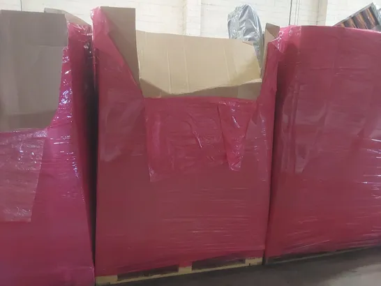 Lot 128: PALLET OF ASSORTED ITEMS INCLUDING: TELESCOPIC LADDERS, RUGS ...