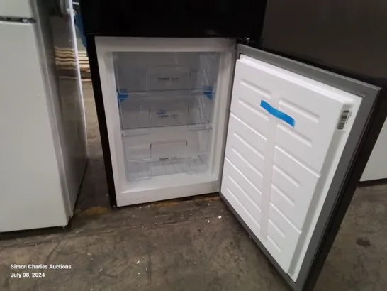 Lot 136: RUSSELL HOBBS RH145FF501E1B 145CM HIGH 60/40 SMALL FRIDGE ...