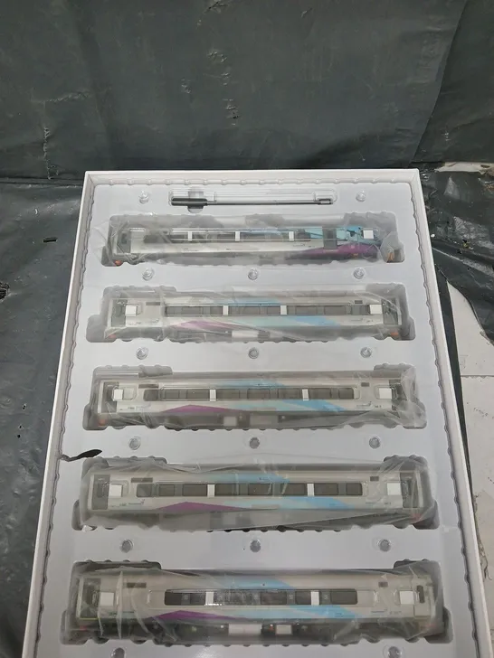 Lot 8231: BOXED ACCURASCALE TRANSPENNINE EXPRESS MK5 DRIVING TRAILER ...