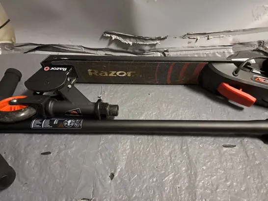 Lot 7712: BOXED RAZOR TURBO FOLDING ELECTRIC - 5086362 | Simon Charles ...
