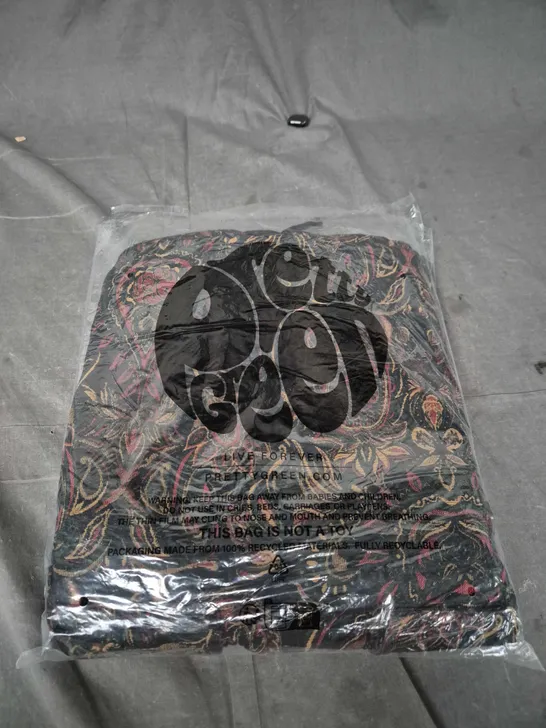 Lot 6430: PRETTY GREEN PARTHIAN JACQUARD SMOCK – MULTI, SIZE M ...