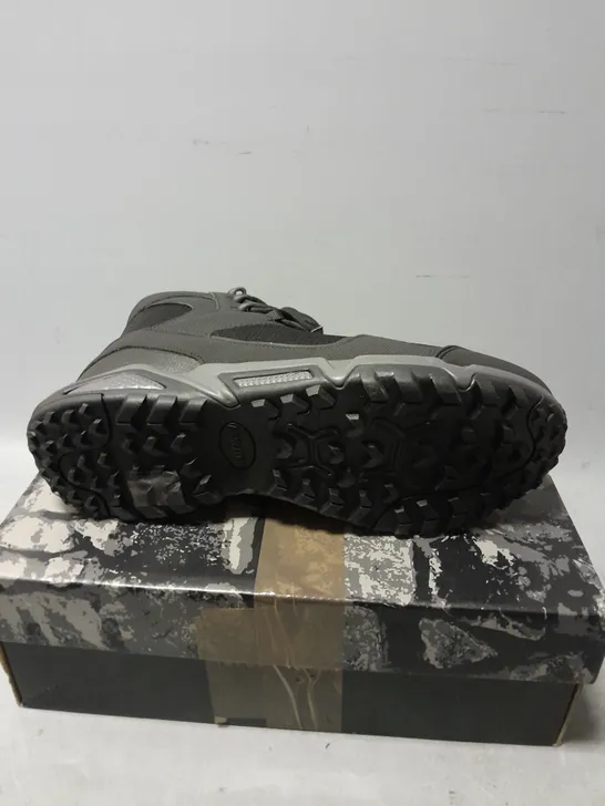 Lot 74: BOXED NORTI V8 BLACK HIGH TOP BOOTS - UK 9.5 - 5110932 | Simon ...