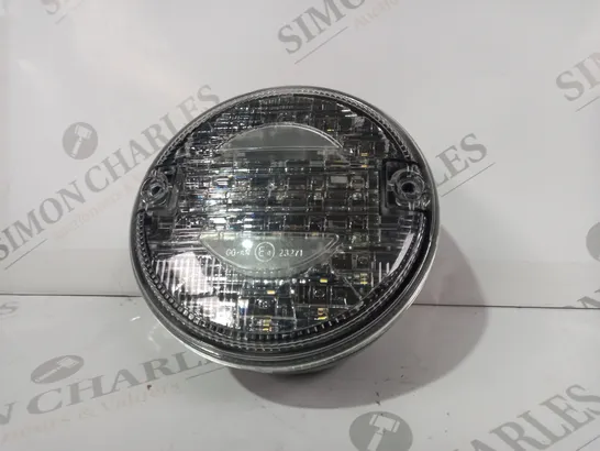 Lot 2108: BOX OF APPROXIMATELY 12 BRAND NEW VENTA 140MM LED REVERSE ...