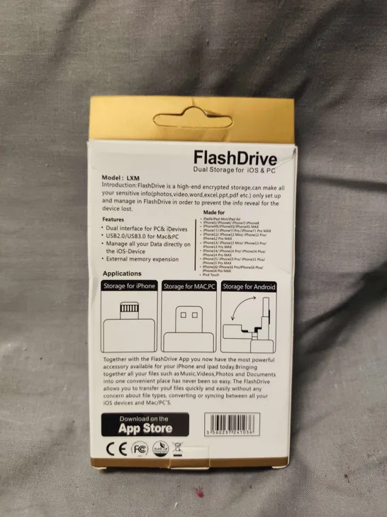 Lot 4523: FLASHDRIVE DUAL STORAGE FOR IOS & PC – PINK USB/LIGHTNING ...
