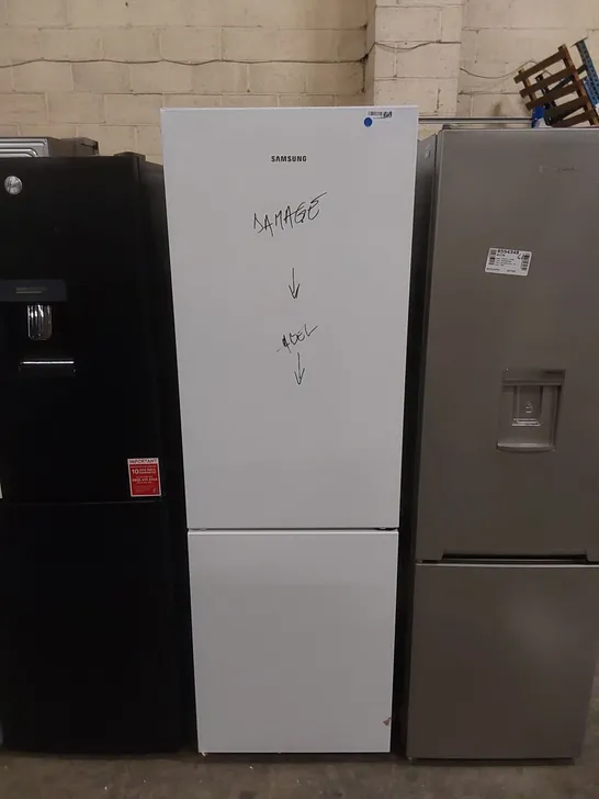 Lot 609: SAMSUNG CLASSIC FRIDGE FREEZER WHITE RB33B610EWW - UNPROCESSED ...