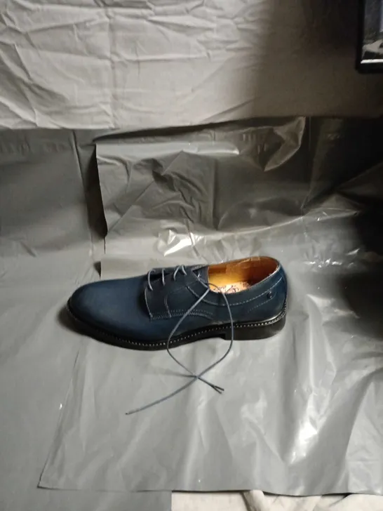 Lot 1421: BOSE LONDON MEN'S NAVY BLUE LEATHER OXFORD SHOES SIZE EUR 45 ...