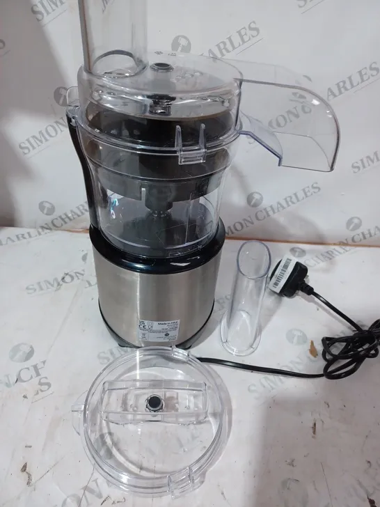 Lot 7034: COOK'S ESSENTIALS 400ML COMPACT DOUBLE BLADE FOOD PROCESSOR ...
