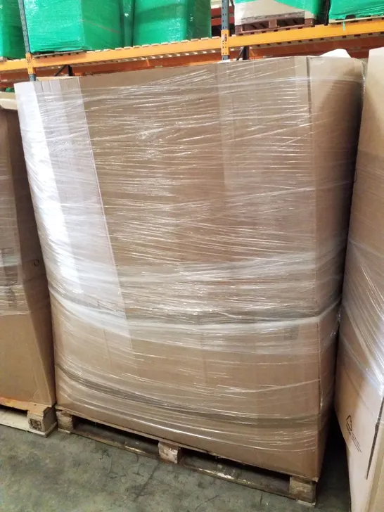 Lot 2032: PALLET CONTAINING ASSORTED GARDEN HOSES & POOL INFLATABLES ...