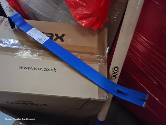 Lot 608: PALLET OF ASSORTED ITEMS TO INCLUDE, QUANTITY OF SPADES, CROW ...