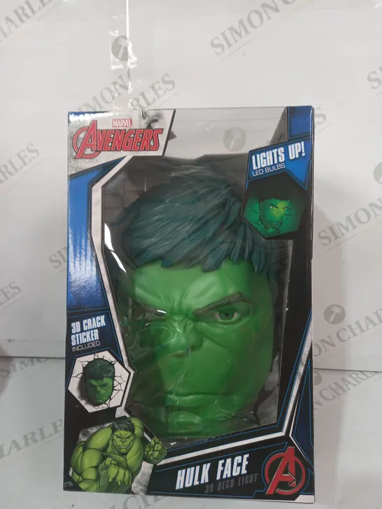 Lot 5132: MARVEL AVENGERS HULK FACE 3D DECO LIGHT - 4279955 | Simon ...