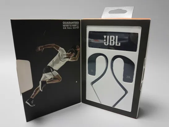 Lot 5267: BOXED AND SEALED JBL GRIP 500 TRUE WIRELESS EARBUDS - 4612047 ...