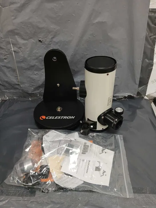 Lot 1209: CELESTRON COMETRON FIRSTSCOPE TELESCOPE - 4938539 | Simon Charles Auctioneers