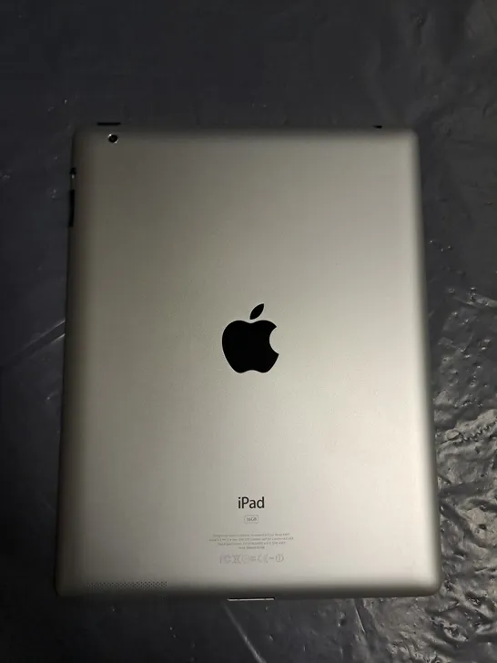 Lot 1031: APPLE IPAD 2 (A1395) - 5027748 | Simon Charles Auctioneers
