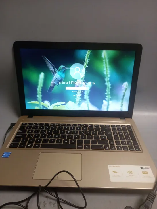 Lot 8676: ASUS LAPTOP MODEL X540M IN BLACK - 4738204 | Simon Charles Auctioneers