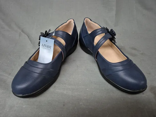 Lot 3191: BOXED PAIR OF AJVANI COLLECTION SHOES IN NAVY UK SIZE 5 ...