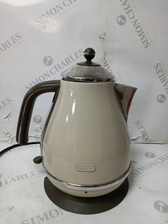 Lot 11299: DELONGHI ICONA VINTAGE KETTLE - 4598259 | Simon Charles ...