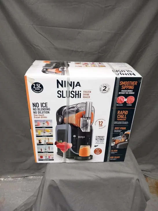 Lot 6114: BOXED NINJA SLUSHI FROZEN DRINK MAKER 2.5L VESSEL - 5020774 ...