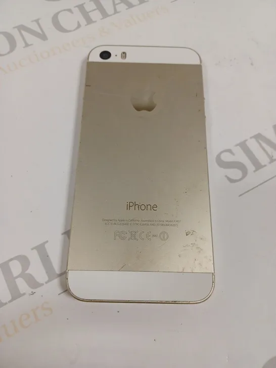 Lot 6555: UNBOXED APPLE IPHONE MOBILE PHONE - A1457 - 4426580 | Simon ...