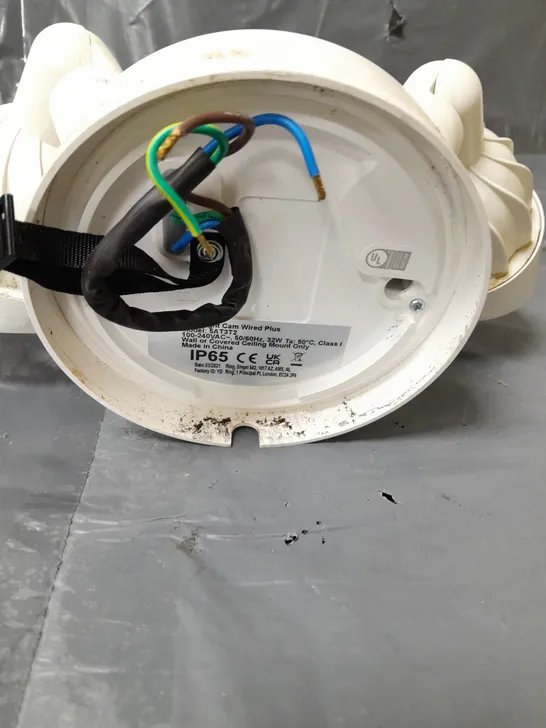 Lot 581: RING FLOODLIGHT CAM WIRED PLUS 5AT3T2 - 5131462 | Simon ...