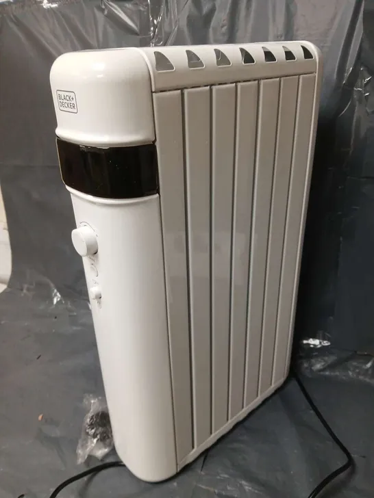 Lot 1059: BOXED BLACK & DECKER SMART DIGITAL RADIATOR - 5036225 | Simon ...