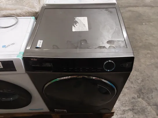 Lot 207: HAIER I-PRO SERIES 7 HWD100-B14979S WASHER DRYER FREESTANDING ...
