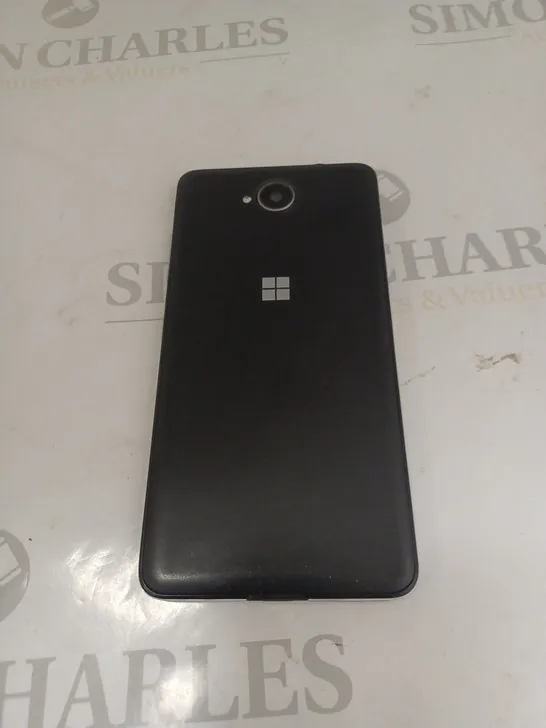 Lot 6710: MICROSOFT MOBILE PHONE - 4428912 | Simon Charles Auctioneers
