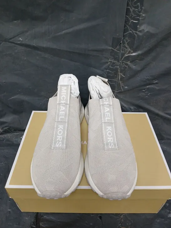 Lot 462: BOXED PAIR OF MICHAEL KORS BODIE SLIP ON TRAINERS - UK SIZE ...