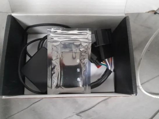 Lot 12163: CAR ELECTRONIC THROTTLE CONTROLLER - 5046539 | Simon Charles ...