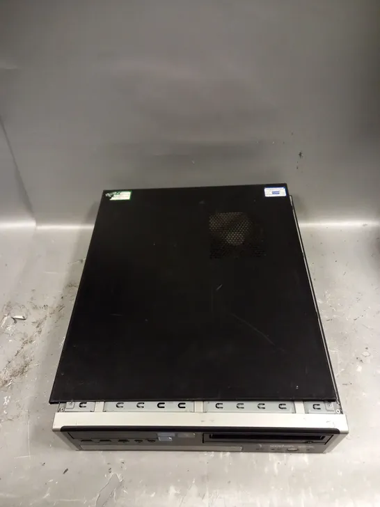 Lot 7117: VIGLEN GENIE COMPUTER TOWER IN BLACK - COLLECTION ONLY ...