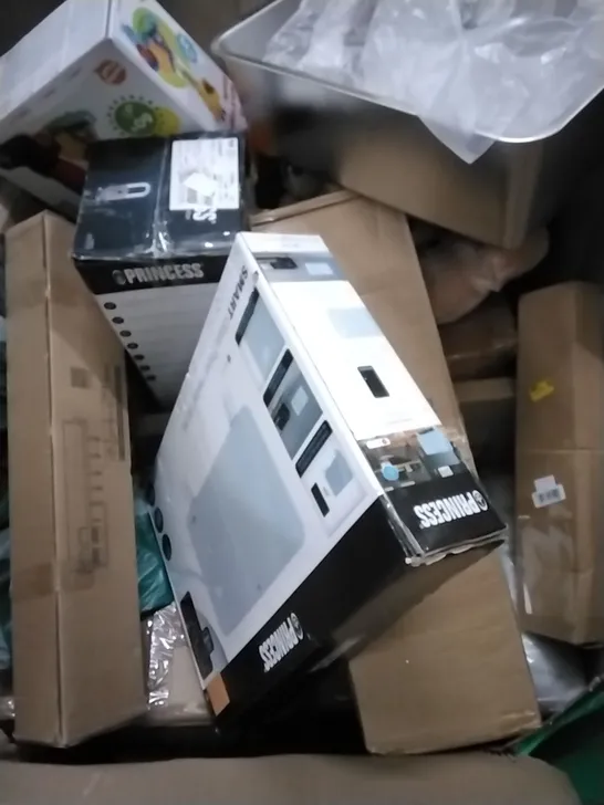 Lot 1714: PALLET OF ASSORTED HOUSEHOLD GOODS AND PRODUCTS TO INCLUDE ...