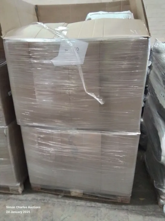 Lot 429: PALLET CONTAINING VARIOUS ASSORTED SOFT FURNISHINGS DUVETS ...