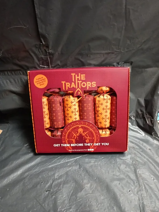 Lot 1163: THE TRAITORS BBC CHRISTMAS CRACKERS SET OF 6 - 5464288 ...