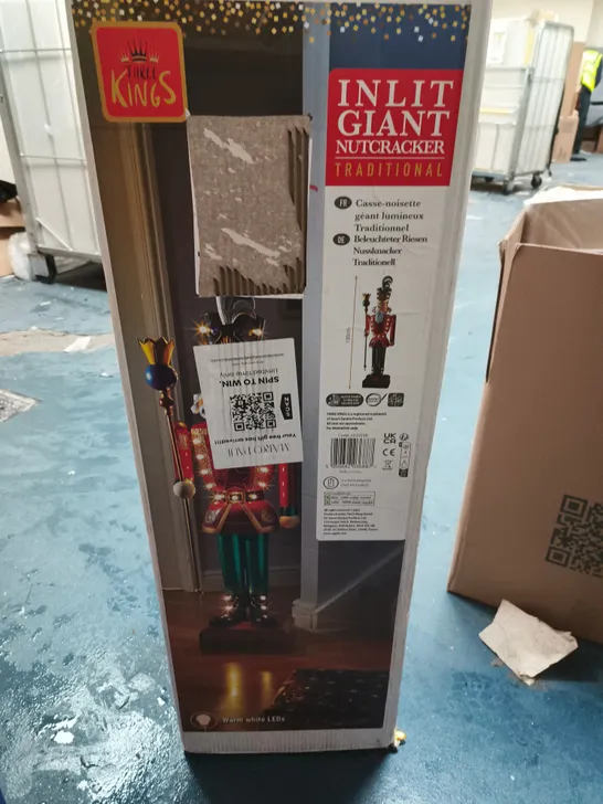 Lot 7205: THREE KINGS GIANT NUTCRACKER WITH LED LIGHTS – TRADITIONAL ...