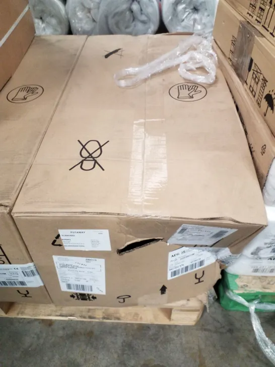 Lot 20: BOXED AEG COOKER HOOD STAINLESS STEEL MODEL DGE5861HM RRP £467 ...