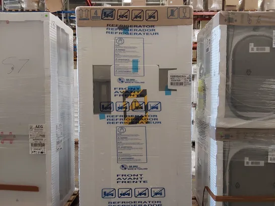Lot 1: AEG RMB954E9VX 9000 SERIES 541 LITRE FRENCH DOOR AMERICAN FRIDGE ...