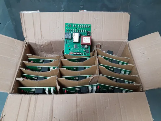 Lot 517: APPROXIMATELY 15 COMELIT CIRCUIT BOARDS - 5130213 | Simon ...