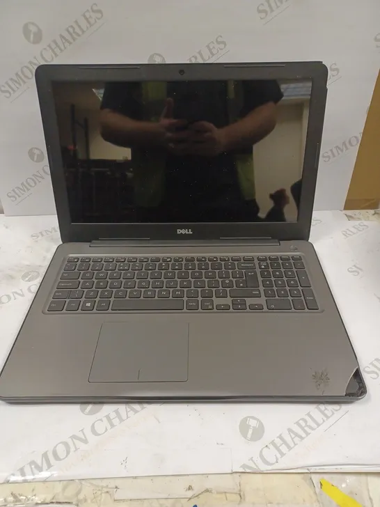 Lot 5040: DELL INSPIRON P66F 15.6" LAPTOP - 4330186 | Simon Charles ...