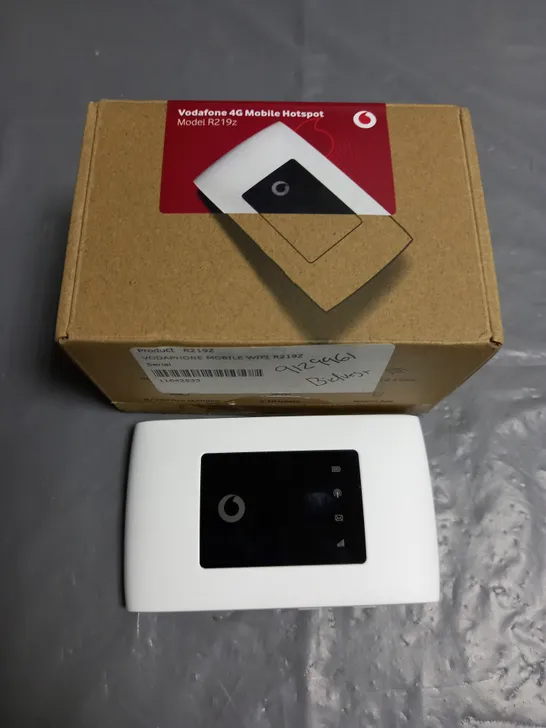 Lot 1665: VODAFONE 4G MOBILE HOTSPOT MODEL R219Z - 4760557 | Simon ...