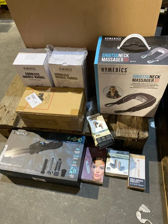 Lot 9416: BOX OF 9 ASSORTED ITEMS TO INCLUDE: 3 X CORDLESS DOUBLE ...