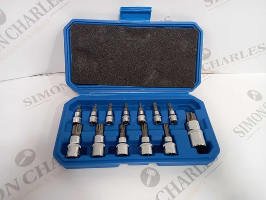 Lot 2404: BOXED VORXEON 13PCS TORX BIT SOCKET SET IN BLUE CASE - 4384967 | Simon Charles Auctioneers