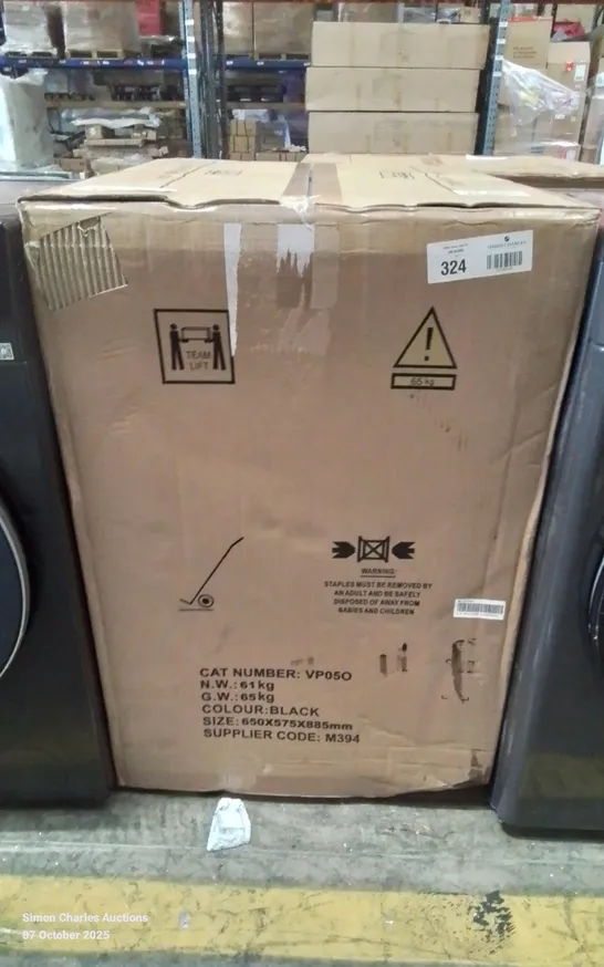 Lot 324: Boxed SWAN SW75130B 9KG LOAD, 1400 SPIN FREESTANDING WASHING ...