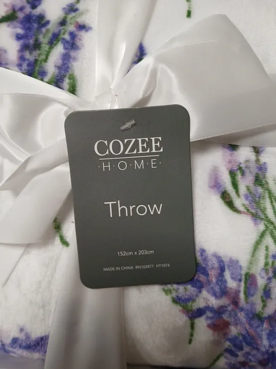 Lot 331: Cozee Home Throw – Floral Lavender Blanket 152 x 203 cm ...