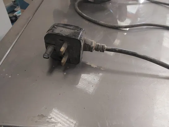 Lot 105: TRITON MOF001 1400W 1/4" ELECTRIC DUAL-MODE PRECISION PLUNGE ...