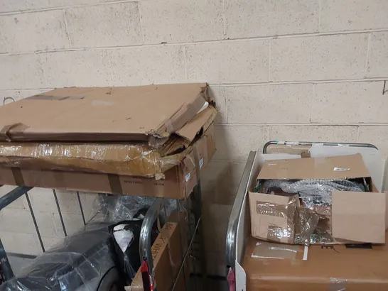 Lot 1020: 2X CAGES OF ASSORTED ITEMS INCLUDING: QUEEN SIZED RAISED AIR ...