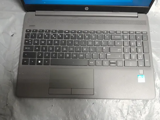 Lot 1931: UNBOXED HP INTEL CORE I5 LAPTOP IN GREY - RTL8852BE - 5232695 ...