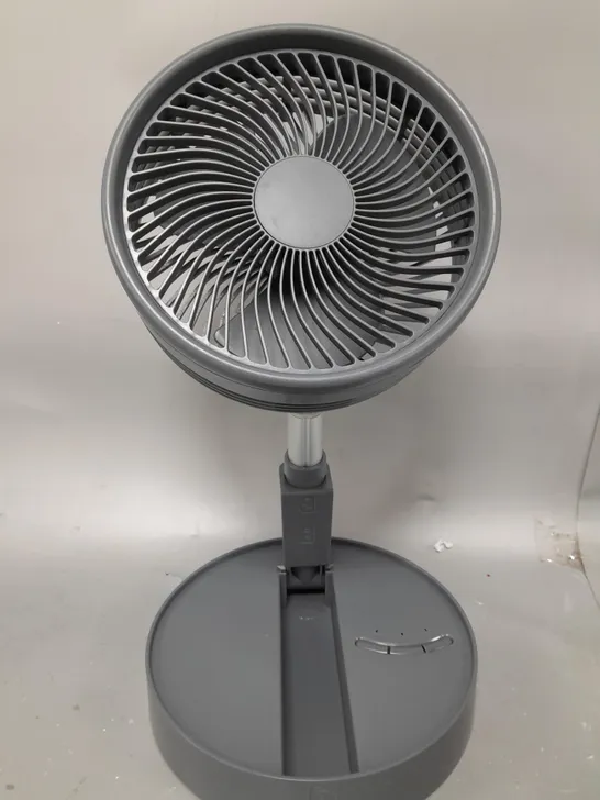 Lot 8262: BOXED BELL & HOWELL RECHARGEABLE EXTENDABLE DESK & FLOOR FAN ...
