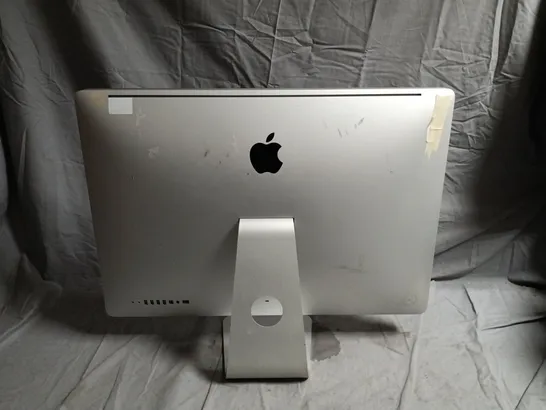 Lot 1022: UNBOXED APPLE IMAC 10 ALL IN ONE COMPUTER - 1/A1312 - 5421323 ...