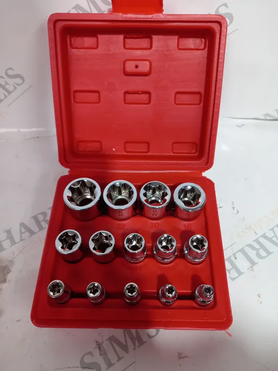 Lot 12017: SET OF 2 14 PC STAR SOCKET SET - 4653850 | Simon Charles ...