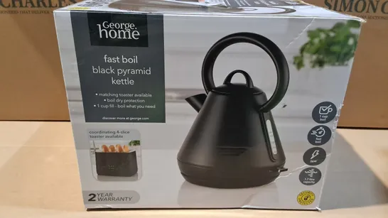 Lot 135: BOXED FAST BOIL BLACK PYRAMID KETTLE - 4972571 | Simon Charles ...