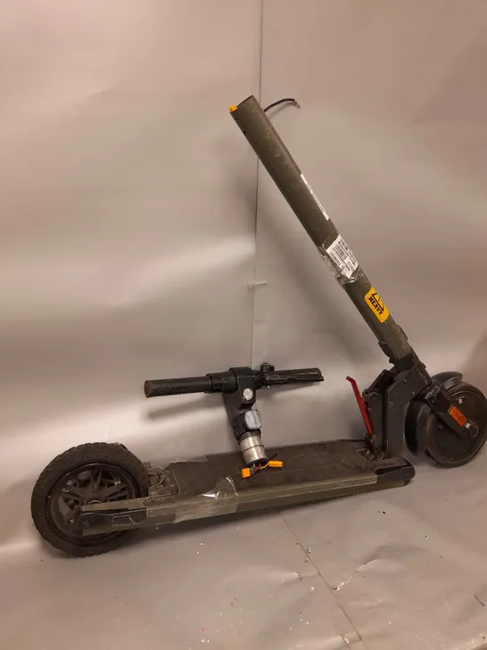 Lot 2013: BUSBI WASP ELECTRIC SCOOTER - COLLECTION ONLY RRP £350 ...